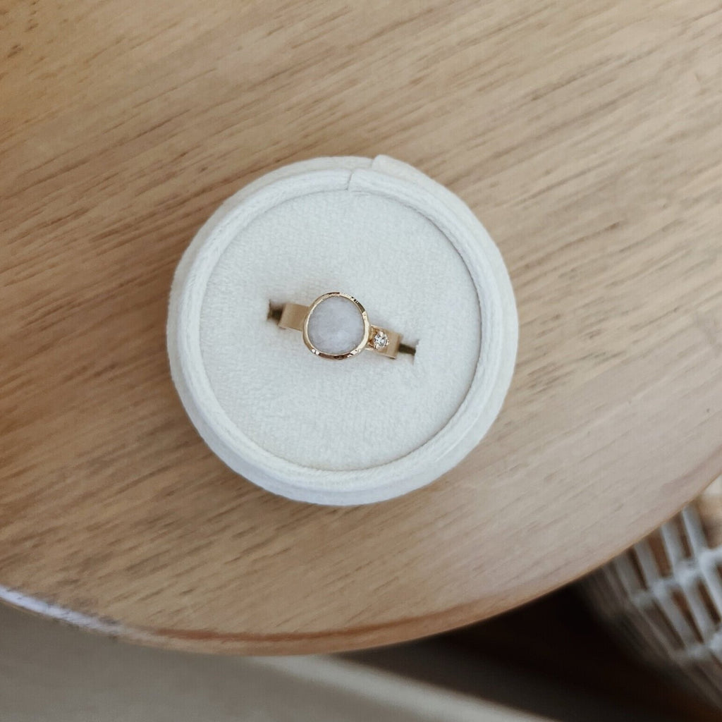 LEIA – Nell Lorraine